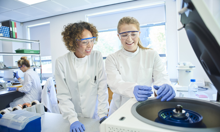 Communications officer | NHSScotland Careers